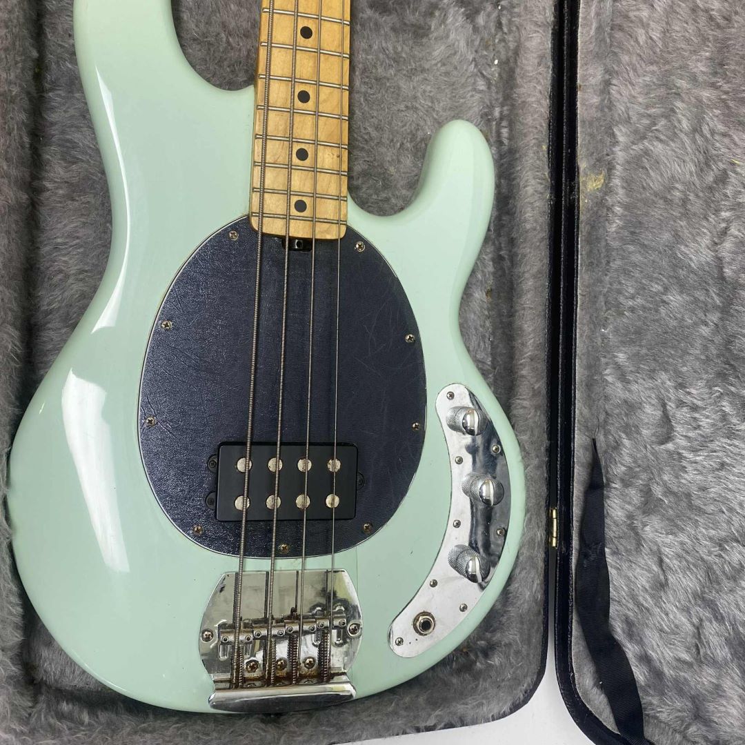 GUITARE BASSE STING RAY STERLING SUB SERIES - Instant comptant