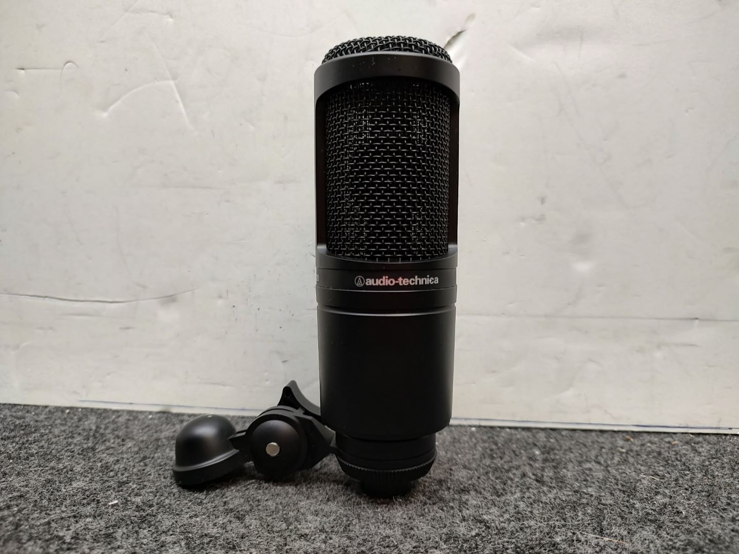 MICRO CONDENSATEUR CARDIOIDE AUDIO TECHNICA AT2020 - Instant comptant